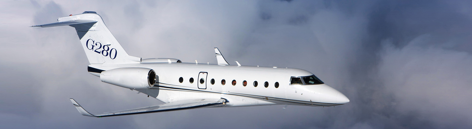 Gulfstream G280: newly designed powerful super-midsize business jet