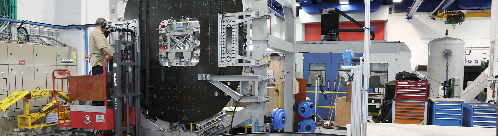 Aerostructure assemblies: complex metal and composite aerostructures.